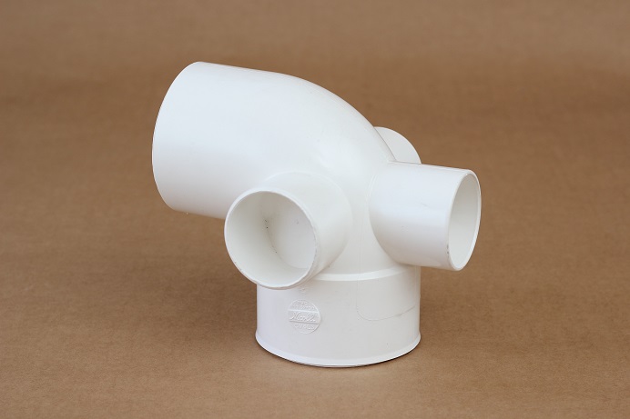 CODO PVC 110X90° C/ACOMETIDAS - Alberto Darsie Sanitarios